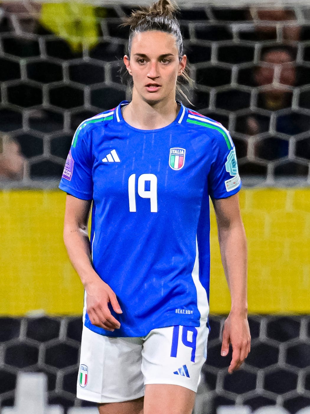 Guida alle taglie per camicie da uomo adidas | adidas IT