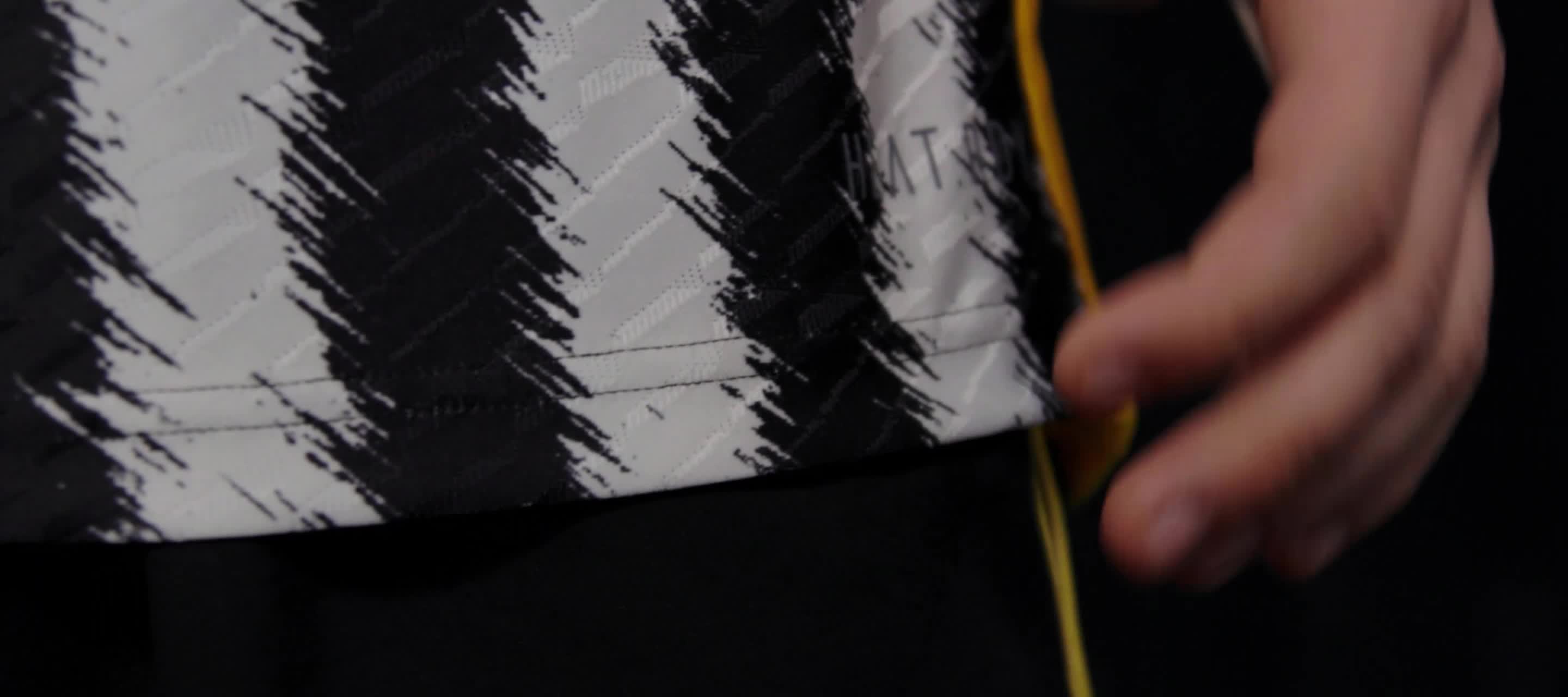 adidas Juventus Turin 23/24 Kids Heimtrikot - Schwarz | adidas Deutschland